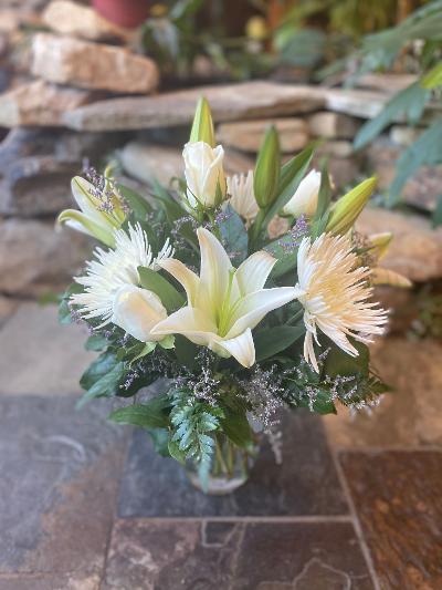 Classic- White on White – Nicola Flora